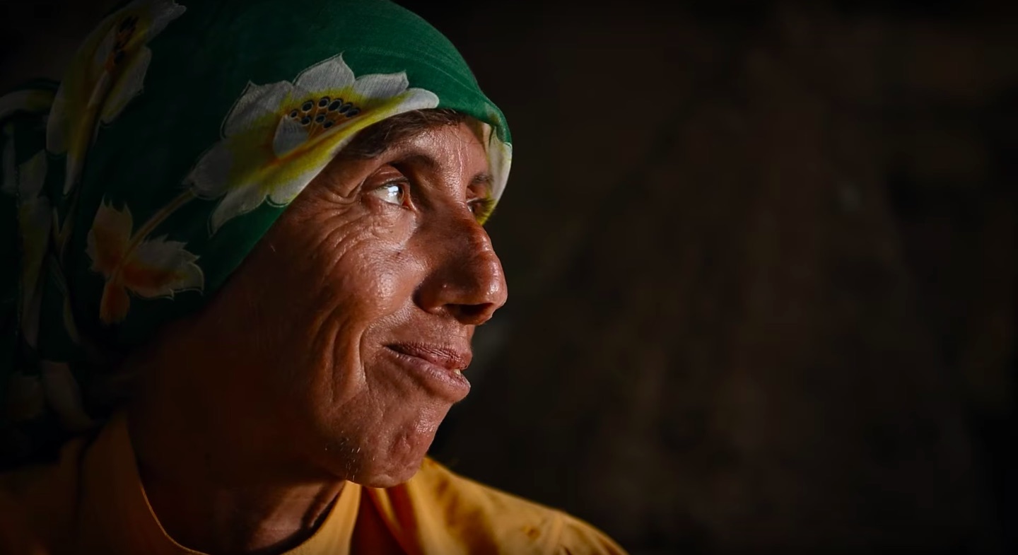 'Honeyland' Trailer: The Sundance Award-Winning Documentary Reveals The ...