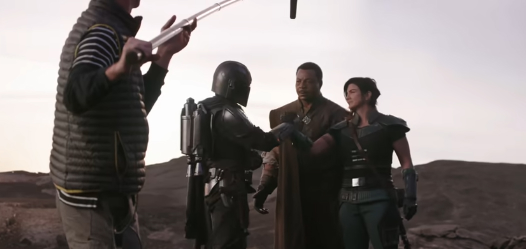 'Disney Gallery: The Mandalorian' Review: This Behind-The-Scenes Look ...