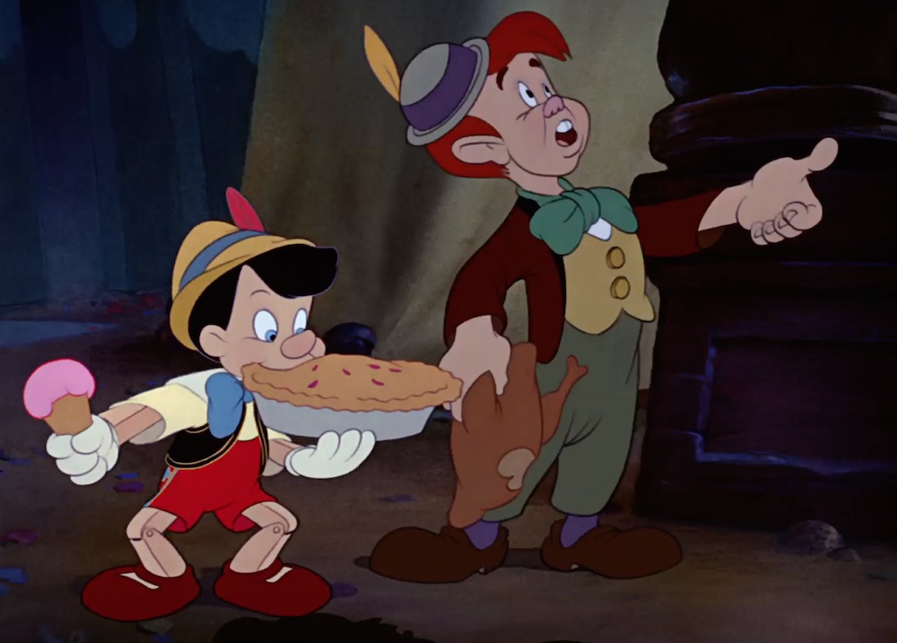 Disney Toys Are Returning To McDonald's Happy Meals For The First Time ...