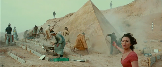 'The Pyramid' Trailer: Basically 'Alien' Meets 'The Mummy'