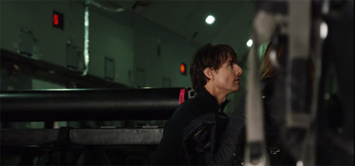 Tom Cruise Is Terrified In 'Mission: Impossible - Rogue Nation' Plane ...