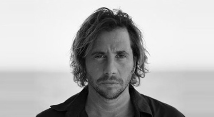 Interview: Samuel Bayer, Director of A Nightmare on Elm Street