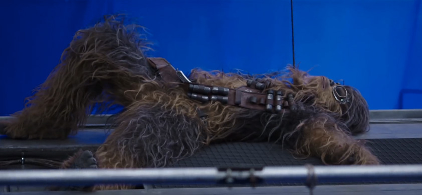 'Solo: A Star Wars Story' Featurette Shows Chewbacca Is A Total Diva On Set