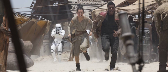 Star Wars Bits: JJ Abrams And R2-D2 On Set, Pinewood, Water Tanks ...