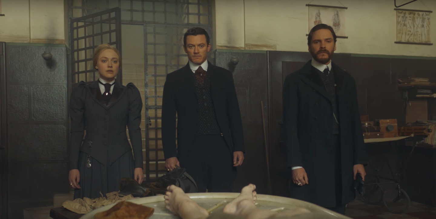 The Alienist Trailer: Daniel Brühl, Dakota Fanning, Luke Evans Star in ...